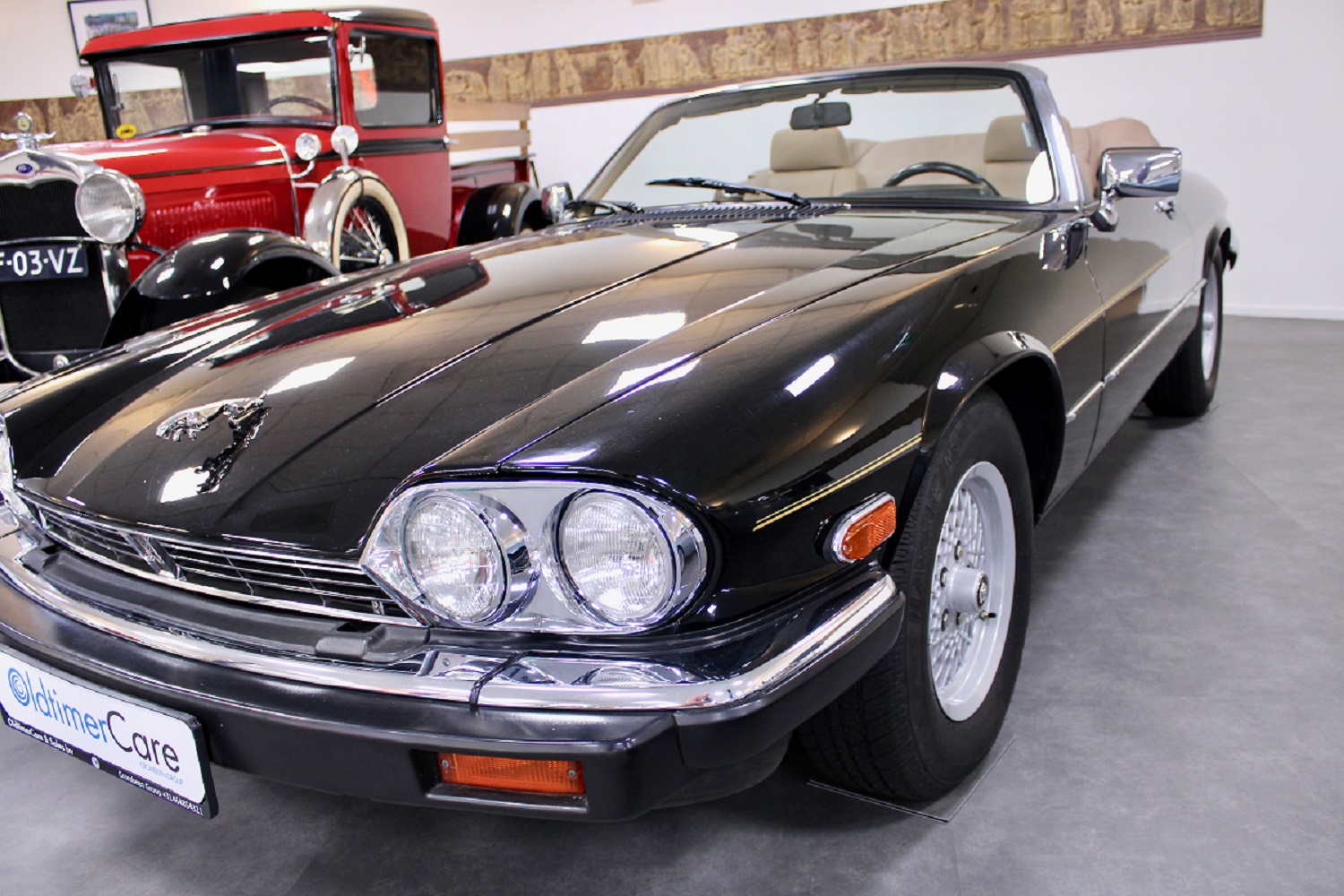 Jaguar XJS Cabrio V-12 zwart – Crombeen Oldtimers