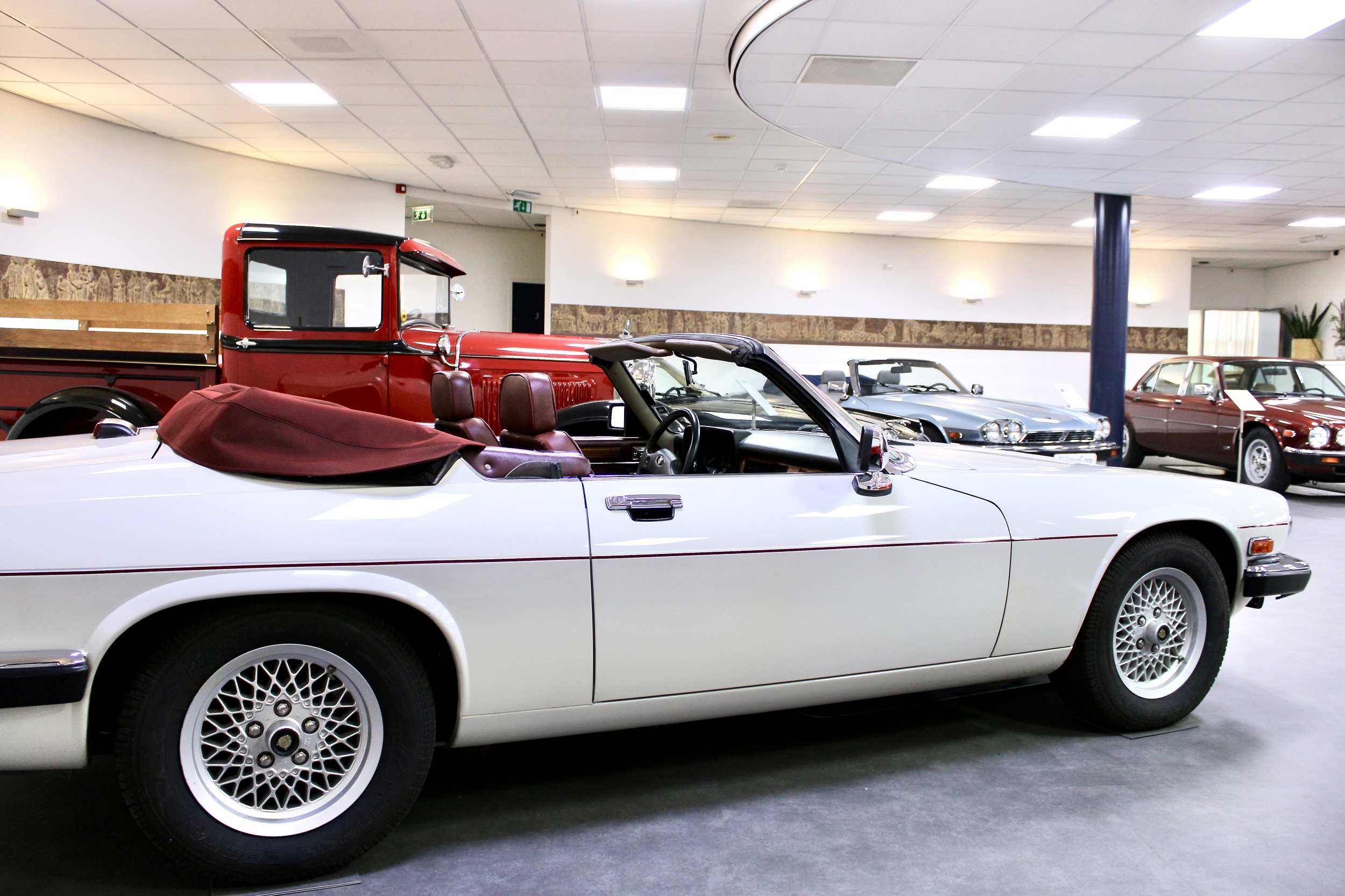Jaguar XJS Cabrio VERKOCHT ! – Crombeen Oldtimers